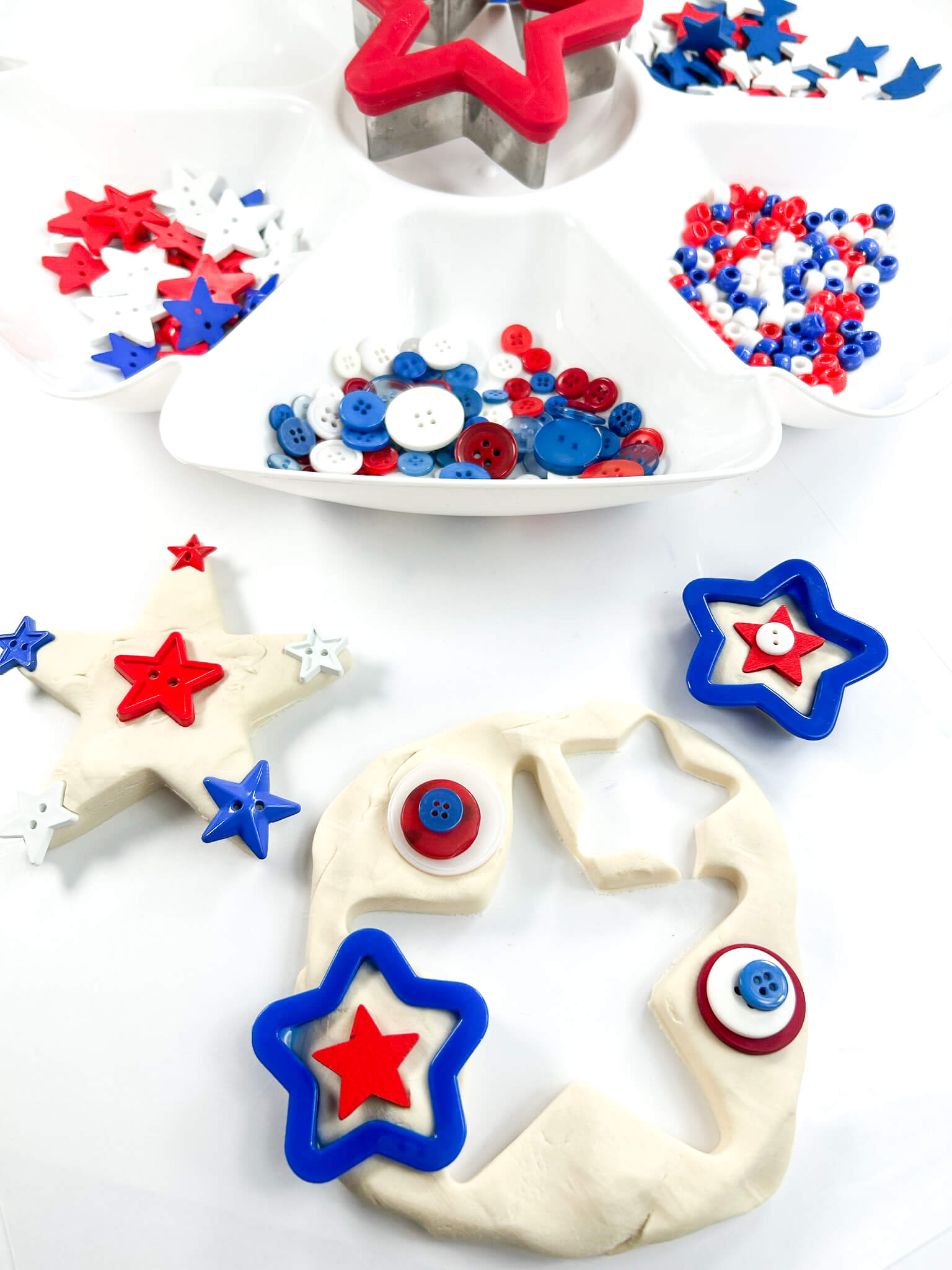 Patriotic Playdough Invitation Tray - Heart and Soul Homeschooling